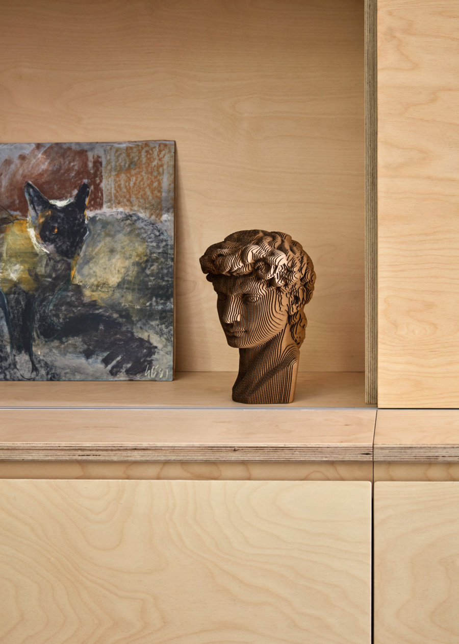 brick house - studio roam